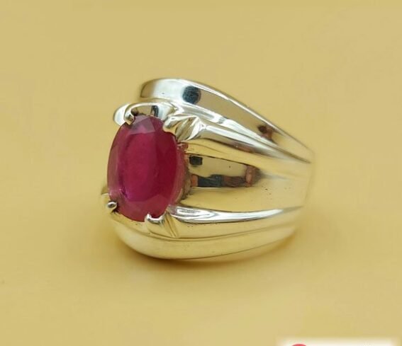 Buy Yaqoot Pathar Ring Online on Qeemat.com - Garnet Stone Silver Ring